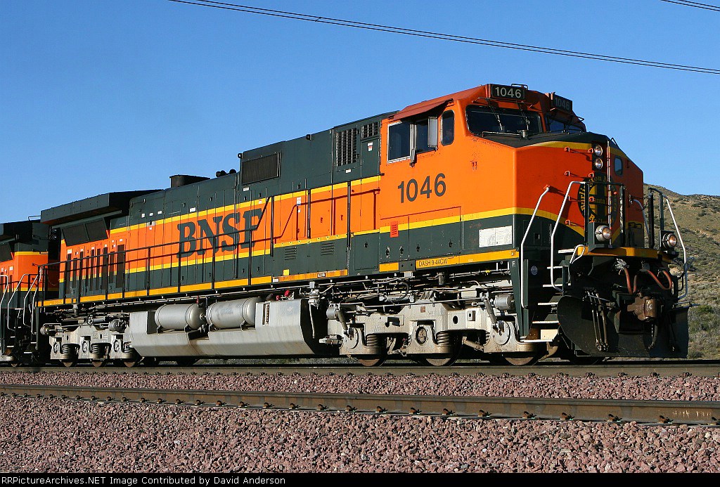 BNSF 1046